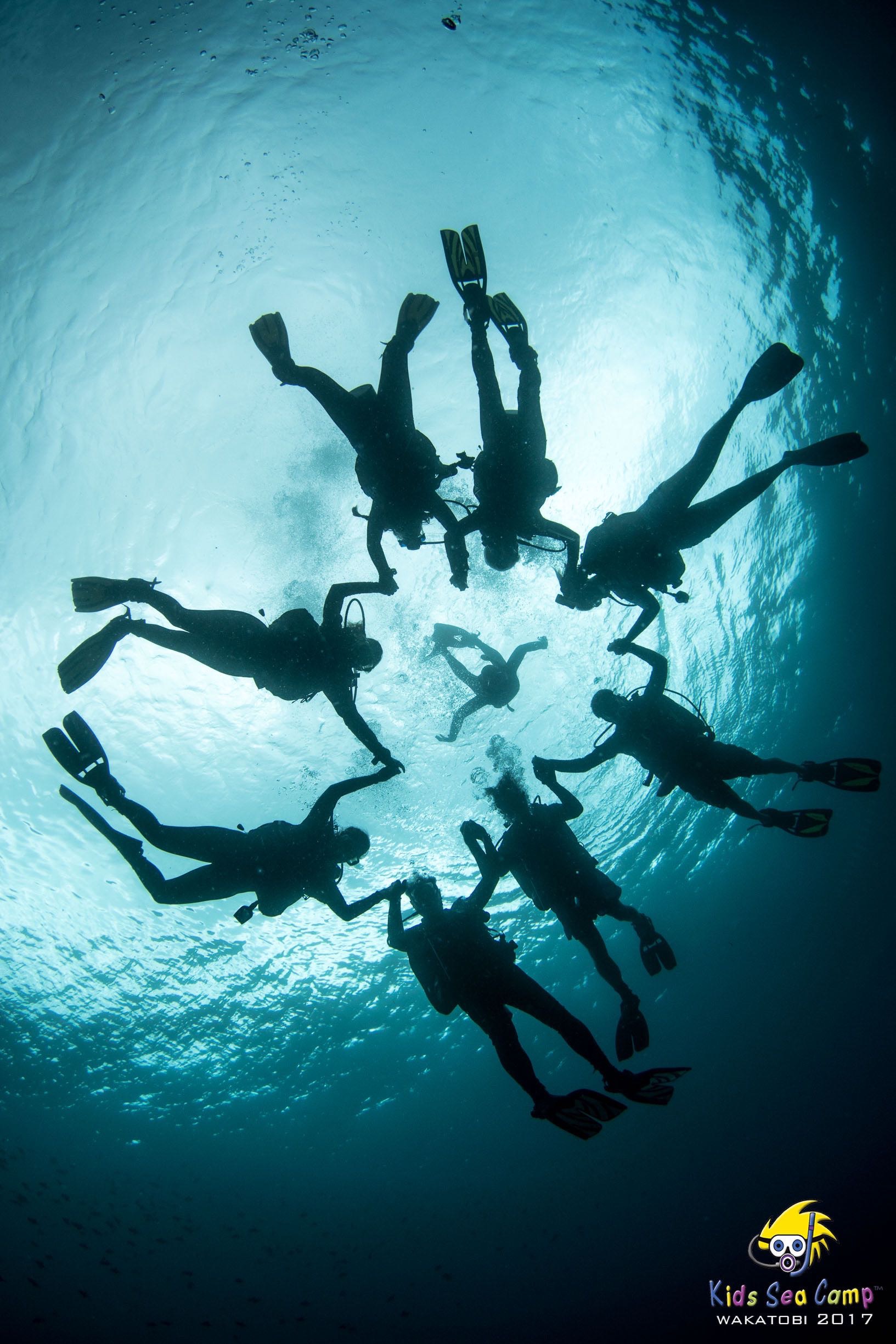 What it Looks Like When Three Generations Dive Together