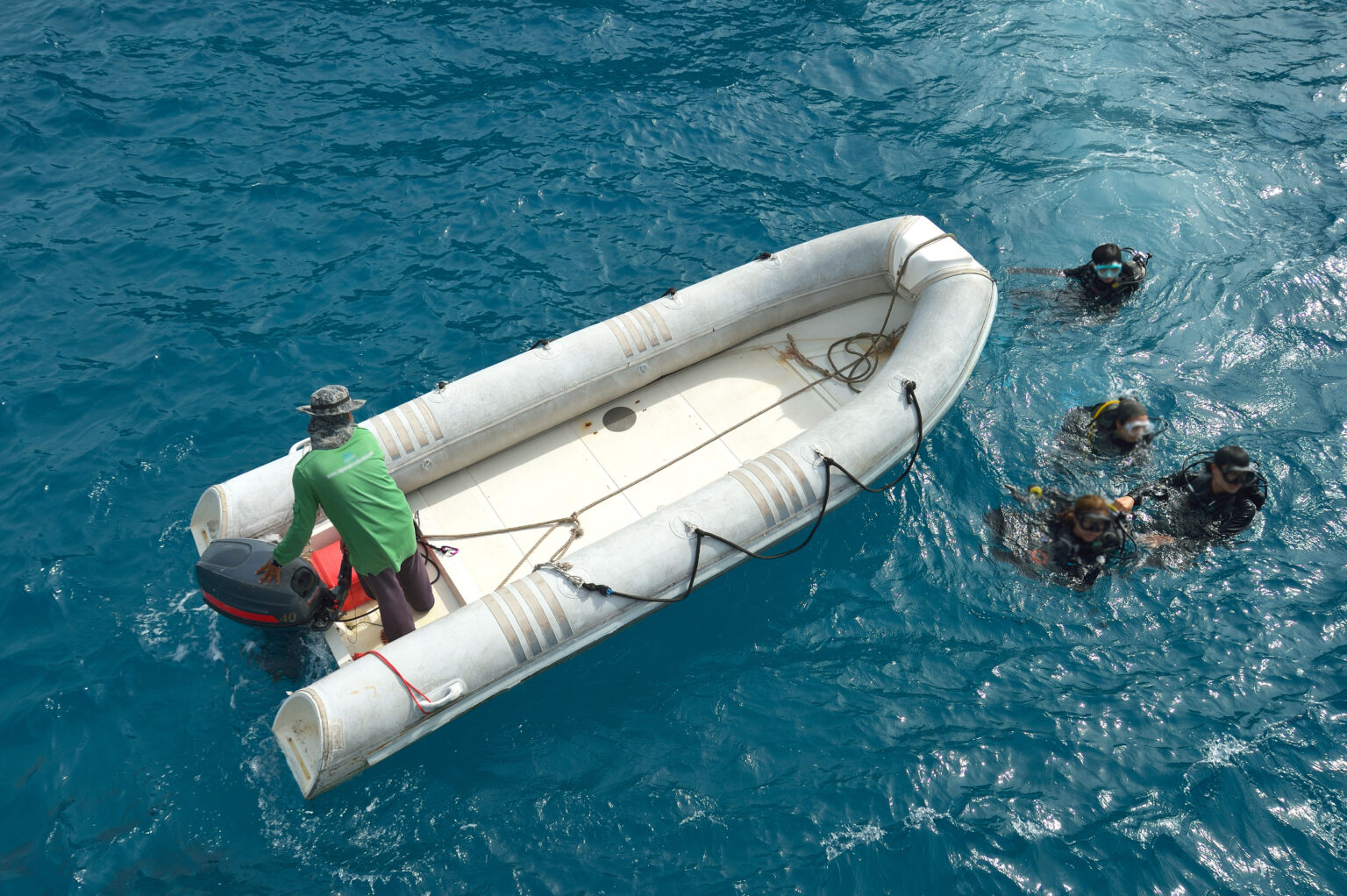 What to Expect on a Boat Dive - a PADI Guide for 2021