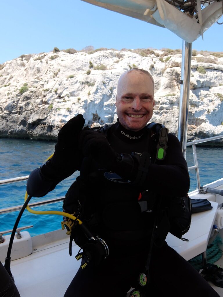 Q&A with Jamie Hull, Plane Crash Survivor & PADI Course Director