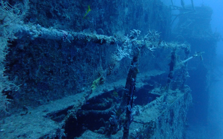 The Top Wreck Dives in Oahu, Hawaii