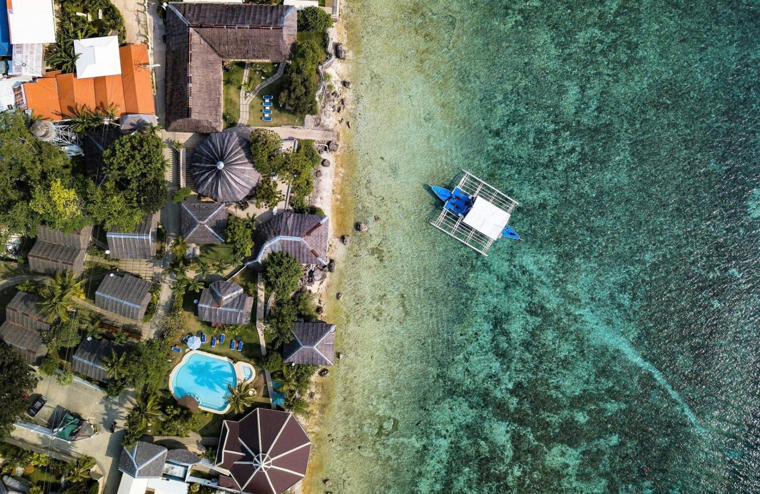 The World's Best Budget Dive Resorts & Hotels for Diving