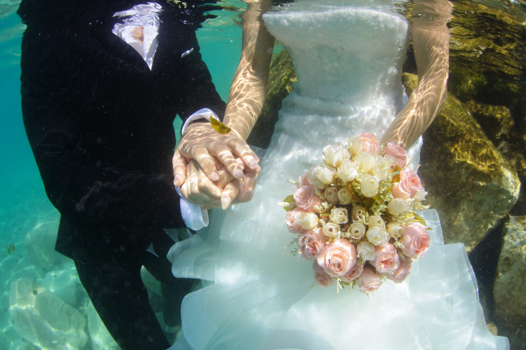 Underwater Weddings: Everything You Need to Know